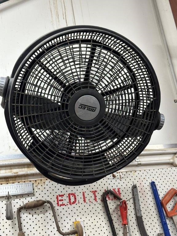 ARLEC AFF108 50cm High Velocity Box Fan Auction (0085-5055629) | Grays ...
