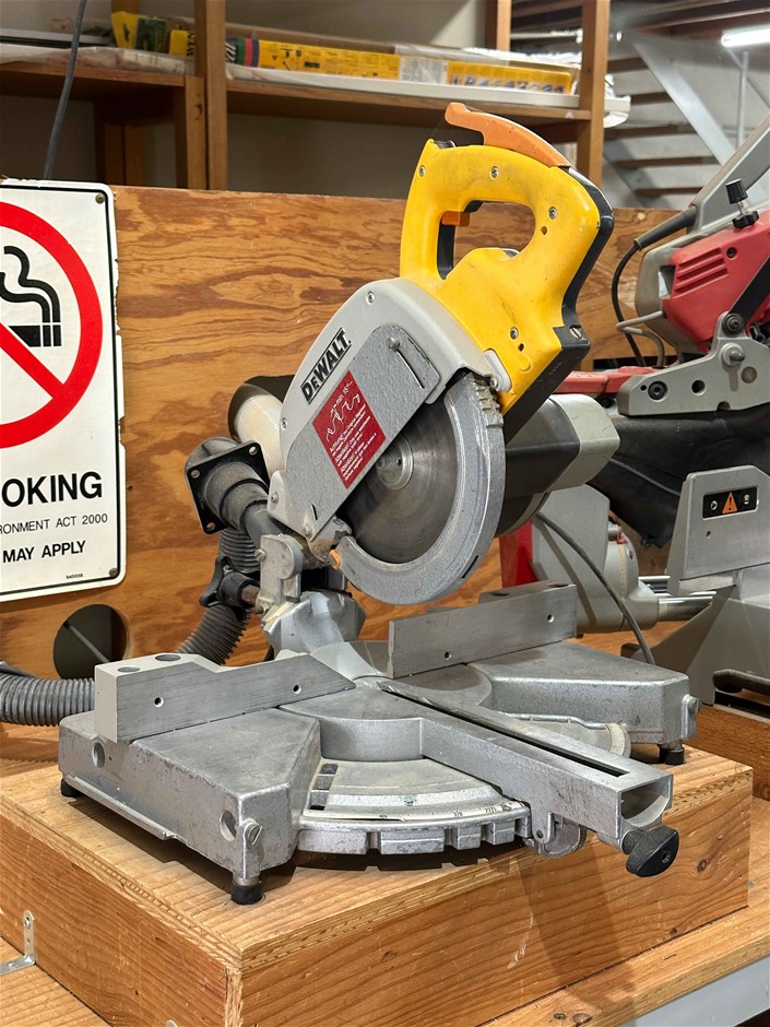 ELU (DEWALT) PS 174 Mitre Saw Auction (0014-5055629) | Grays Australia