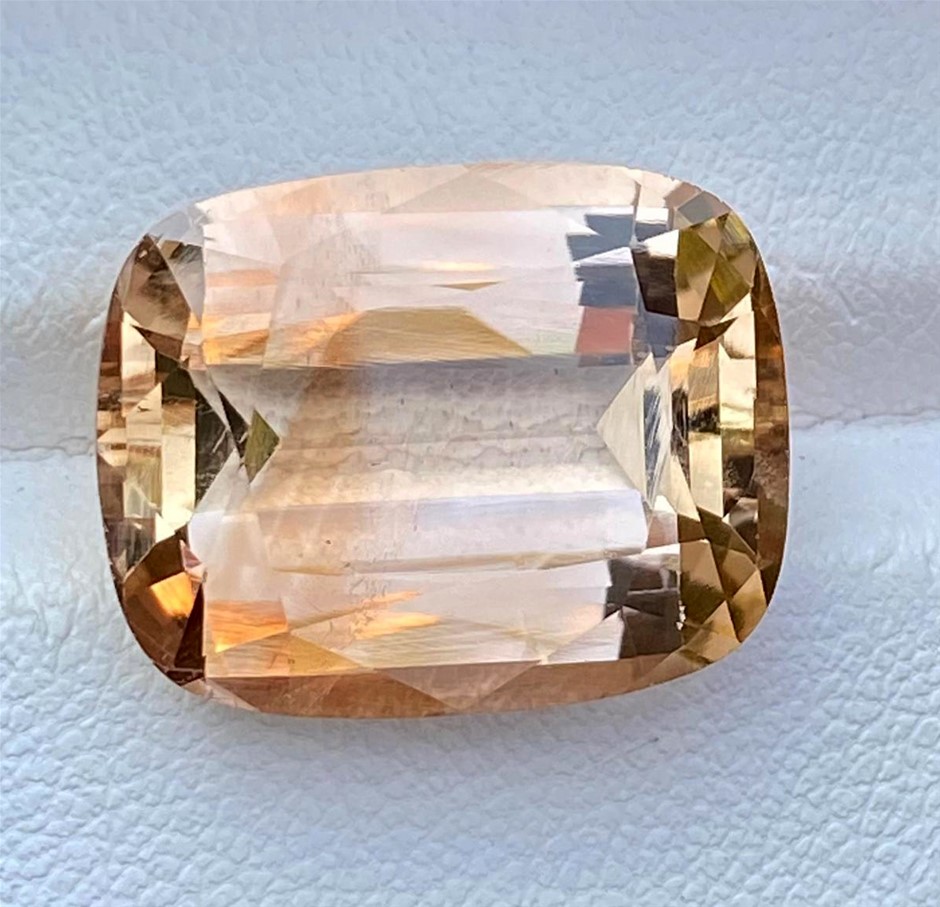 17.83 Carats Imperial Rose Gold Topaz Auction (0001-2558236) | Grays ...