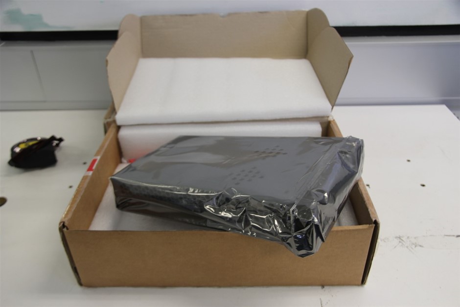 THORLABS MST602 Unused APT Modular 2-Channel Stepper Motor Controller Auction (0071-5055768 ...