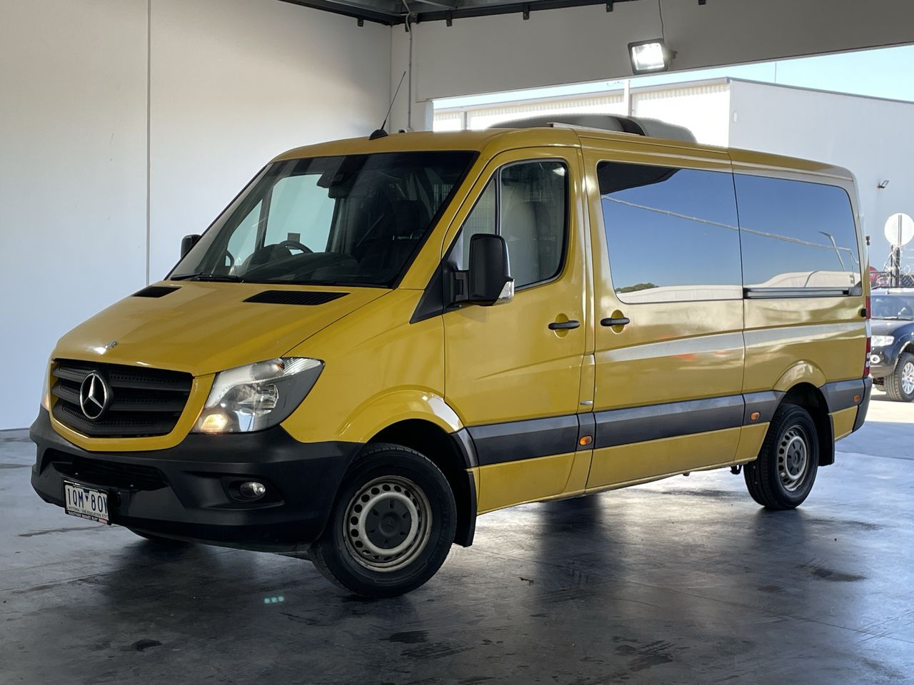 Mercedes Benz Sprinter 316 CDI MWB L/ROOF Turbo Diesel Automatic Van ...