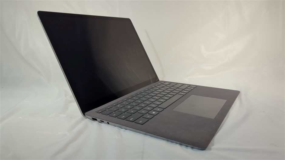 Microsoft Surface Laptop 3 13.5-Inch, Silver Auction (0005-2558713) | Grays Australia