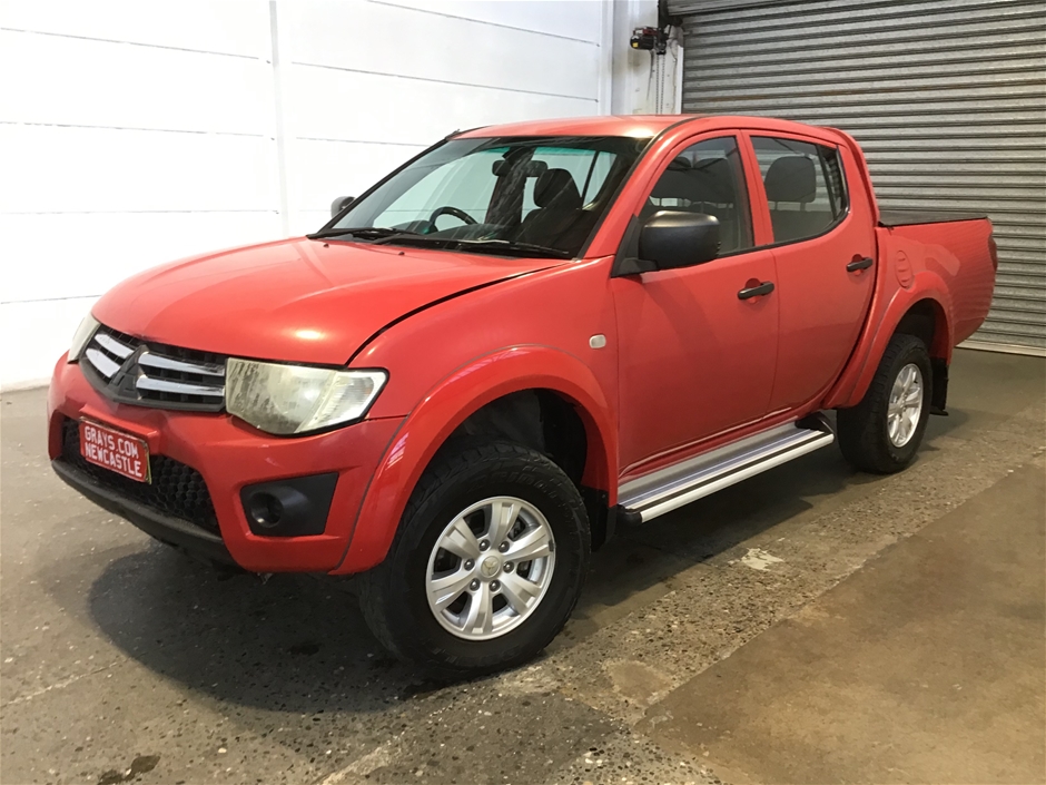 2014 Mitsubishi Triton 4X4 GLX MN Turbo Diesel Manual Dual Cab Auction ...