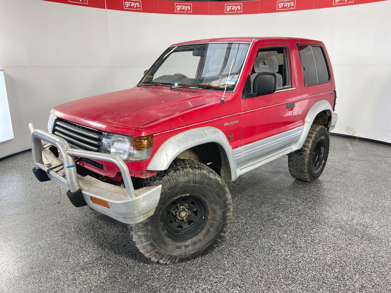 1991 Mitsubishi Pajero GLS (LWB) NH Manual Wagon Auction (0001-10342189 ...