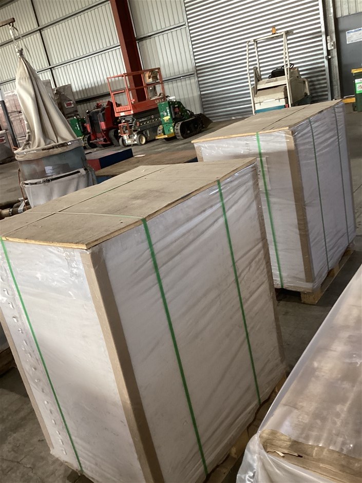 White Offset Paper, Qty x 2 Pallets Auction (0030-8018683) | Grays ...