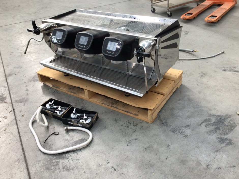 BFC Aviator Coffee Machine Auction (0001-3029032) | Grays Australia