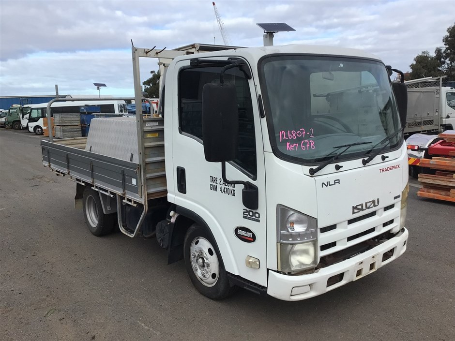 2010 Isuzu NLR 200 Short 4 x 2 Tray Body Truck Auction (0001-3029139) | Grays Australia
