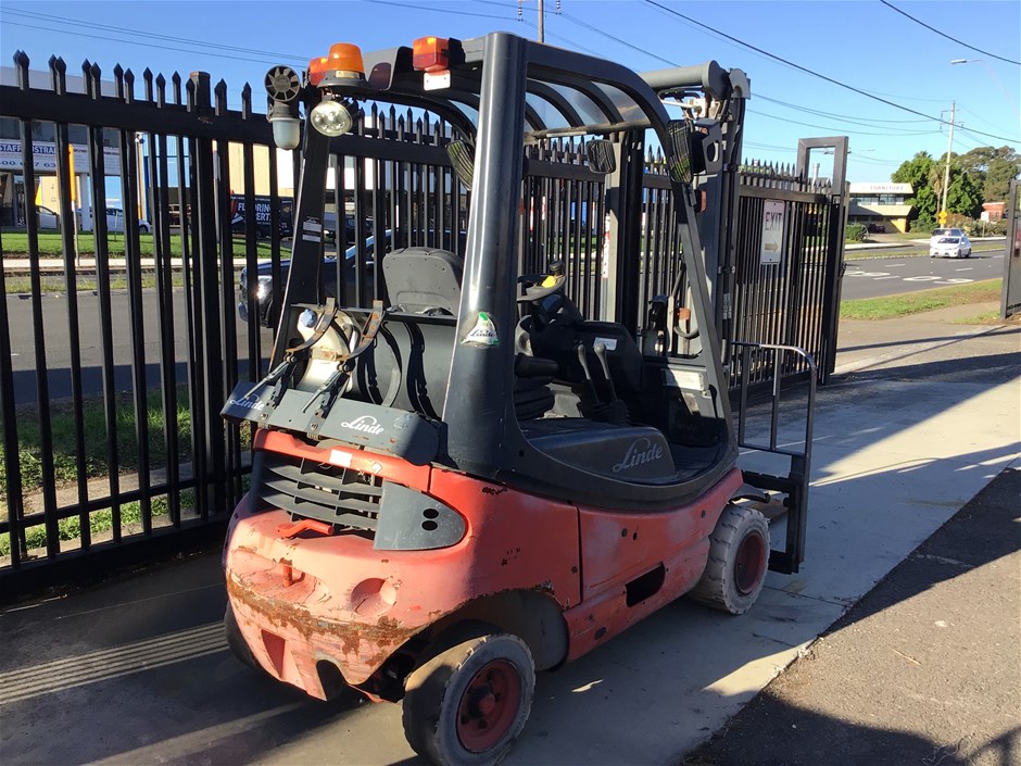 Linde H18 Counterbalance Forklift Auction (0012-5056600) | Grays Australia