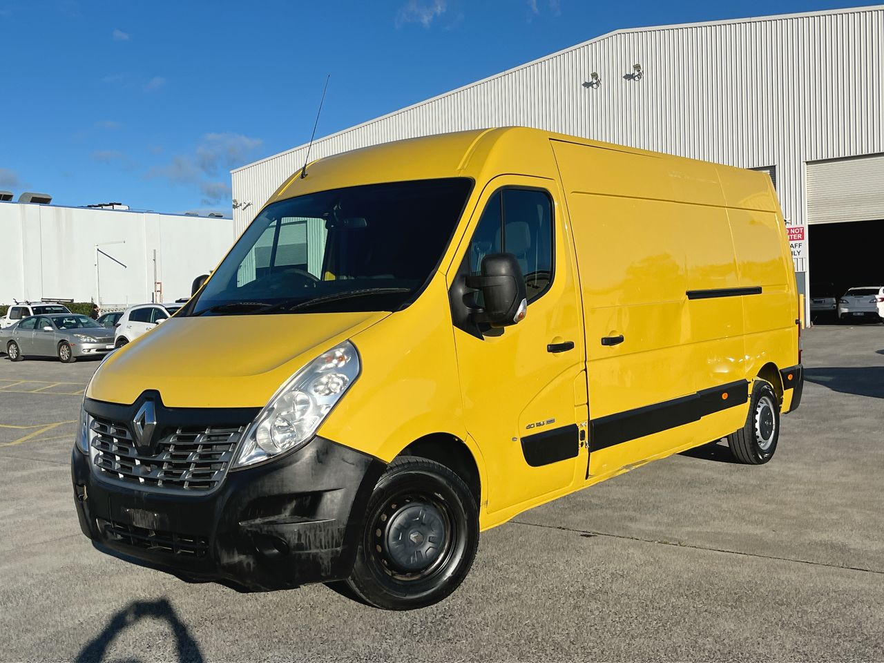2018 Renault Master LWB Mid Roof Turbo Diesel Manual Van Auction (0001-10343194) | Grays Australia