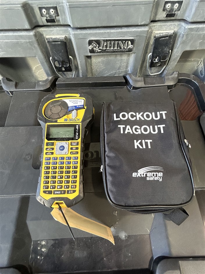 BRADY BMP 21-PLUS Portable Label Printer & Lockout Tagout Kit Auction ...