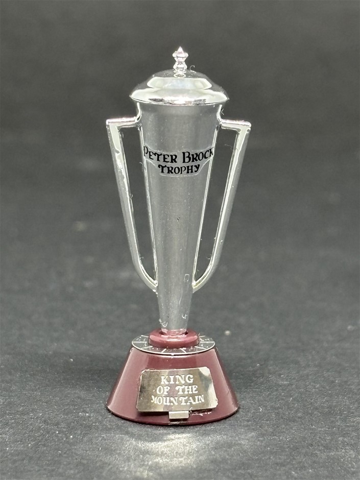 TROPHY – BATHURST WINNER – PETER BROCK TROPHY – 1:18 SCALE PLASTIC ...