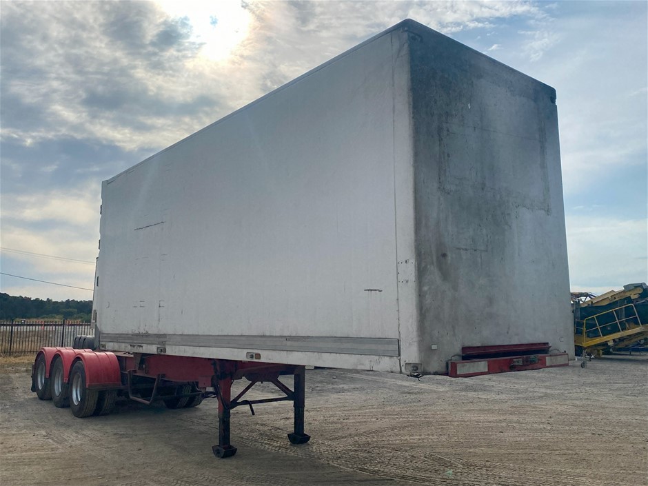 2000 FTE 3A Tri-axle Pantech 12 Pallet Lead Trailer Auction (0001 ...