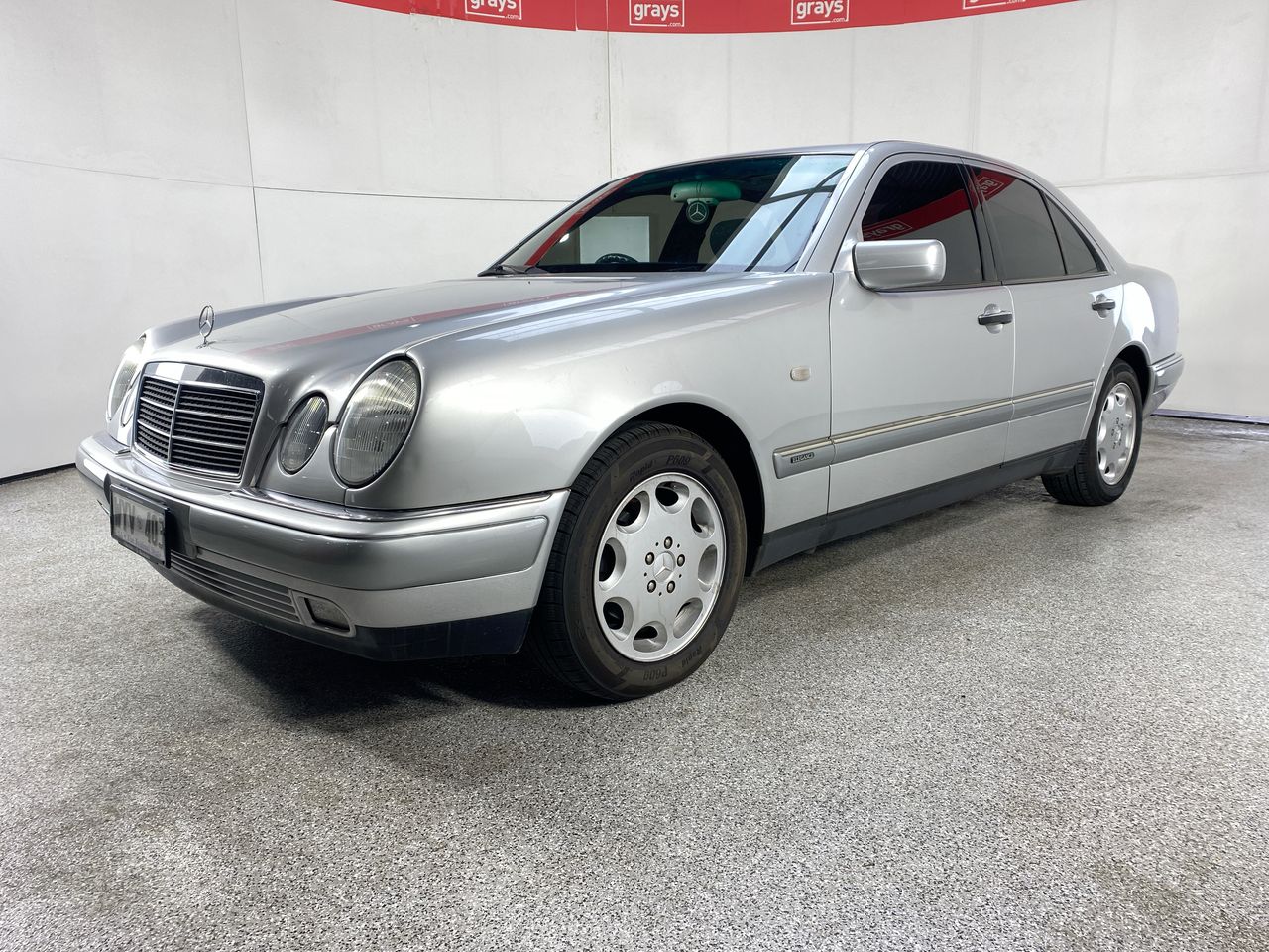 1996 Mercedes Benz E230 Classic W210 Automatic Sedan Auction (0001 ...