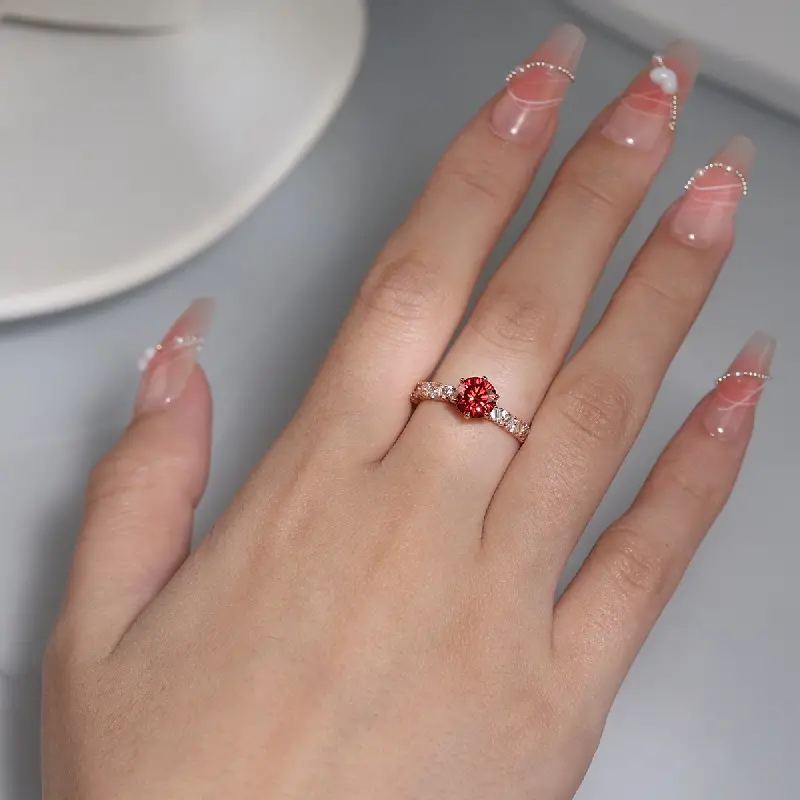 1ct Round Red Moissanite Six-claw Ring Size 7 Auction (0026-2559979 ...