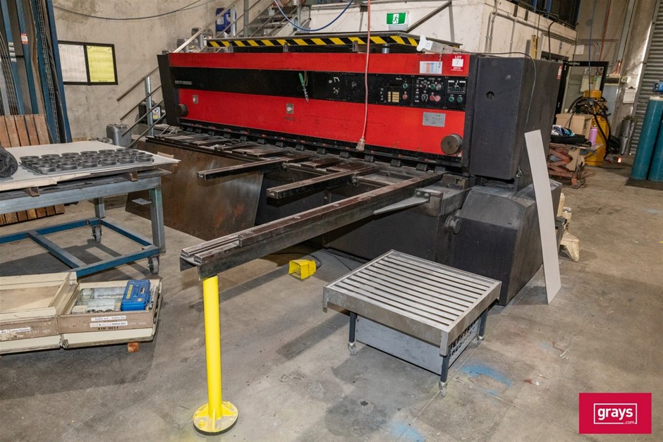 5/1989 Amada DCT-3065 Power Squaring Shears / Guillotine Auction (0007-5057007) | Grays Australia