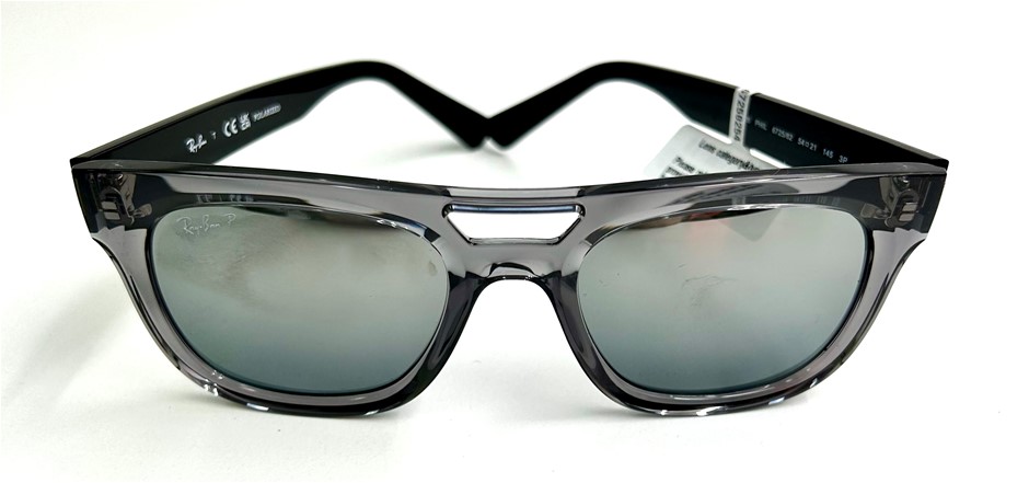 Ray-Ban Phil Sunglasses Auction (0189-2559632) | Grays Australia