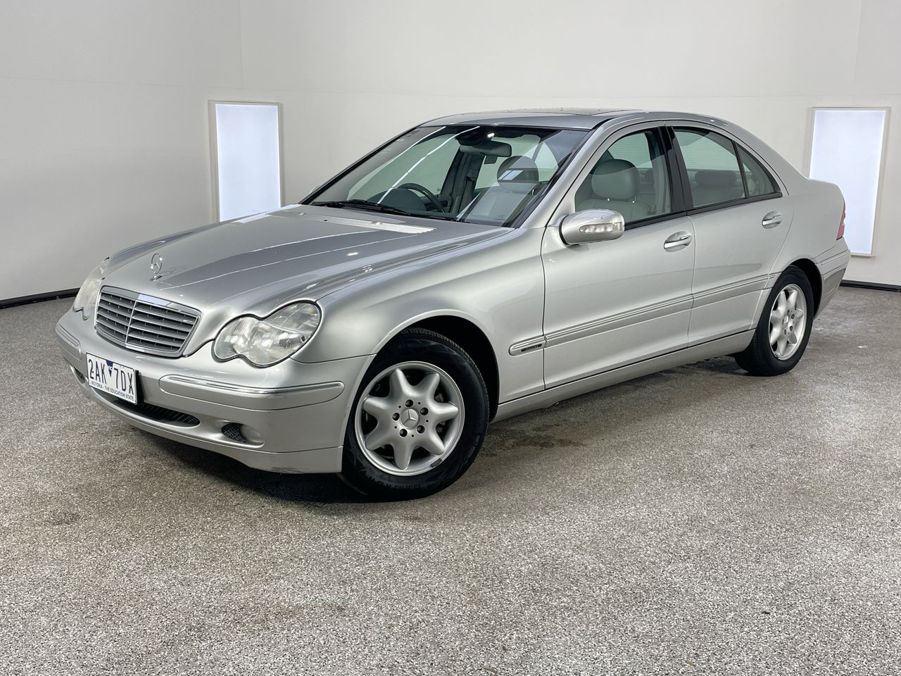 2001 Mercedes Benz C200 Kompressor Avantgarde W203 Automatic Sedan ...