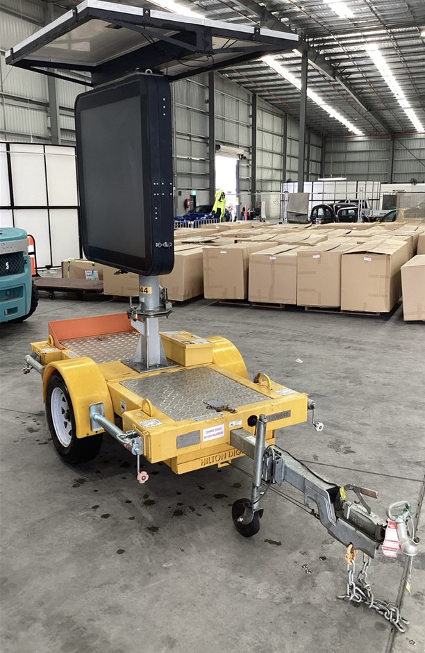 2018 Hilton HD-35 - Solar Variable Speed Limit Sign Trailer Mounted ...