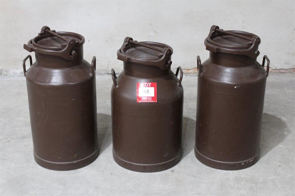 3 x 50L Aluminium Milk Vats with Clamp Down Lids Auction (0048-5057177 ...