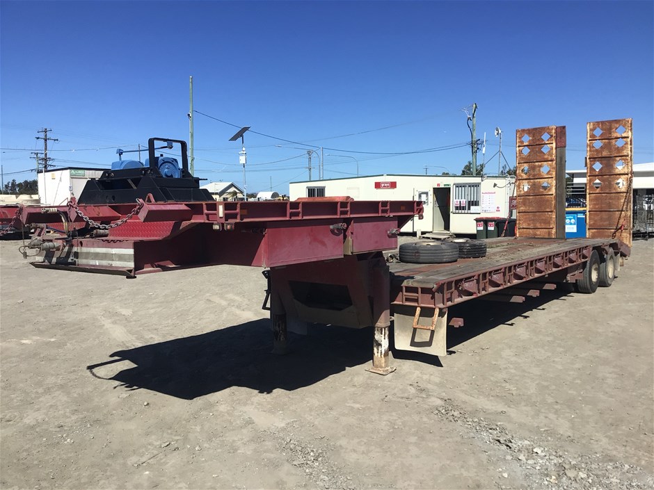 1986 Fruehauf Tandem Axle Float Trailer Auction (0001-7053407) | Grays ...