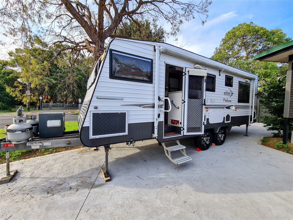 2015 ELITE PALAZZO CARAVAN Auction (0001-10345926) | Grays Australia