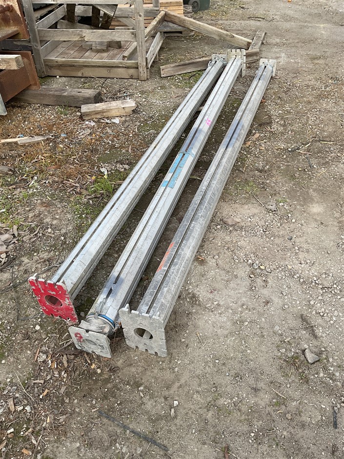 Aluminium Acrow Props Auction (0067-3029957) | Grays Australia