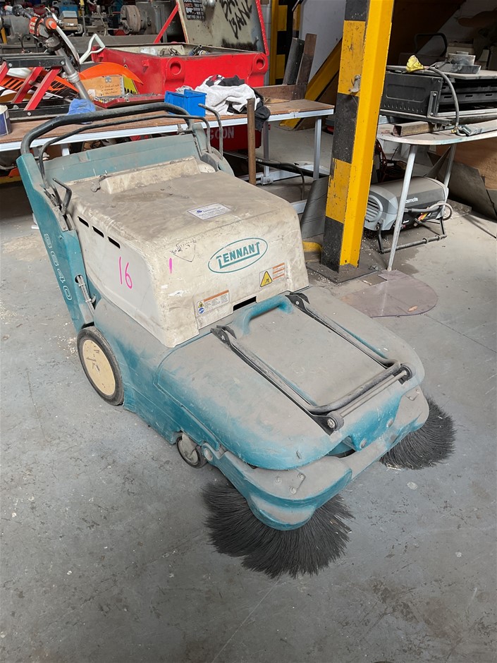 Tennant Sweeper Auction (0018-3029957) | Grays Australia