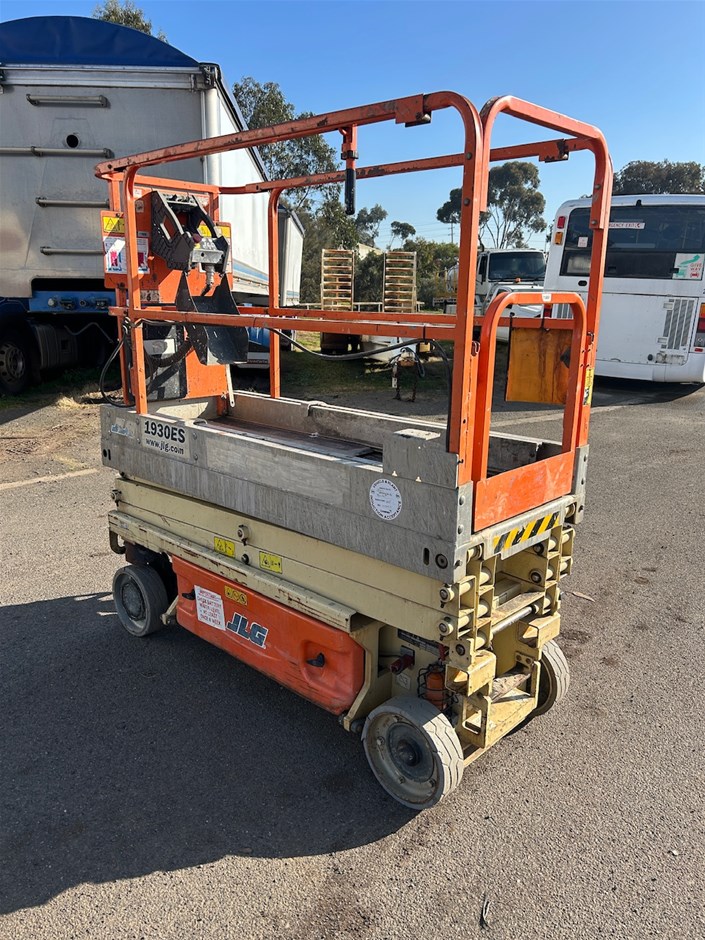 2014 JLG 1930ES Scissor Lift Auction (0011-3030343) | Grays Australia