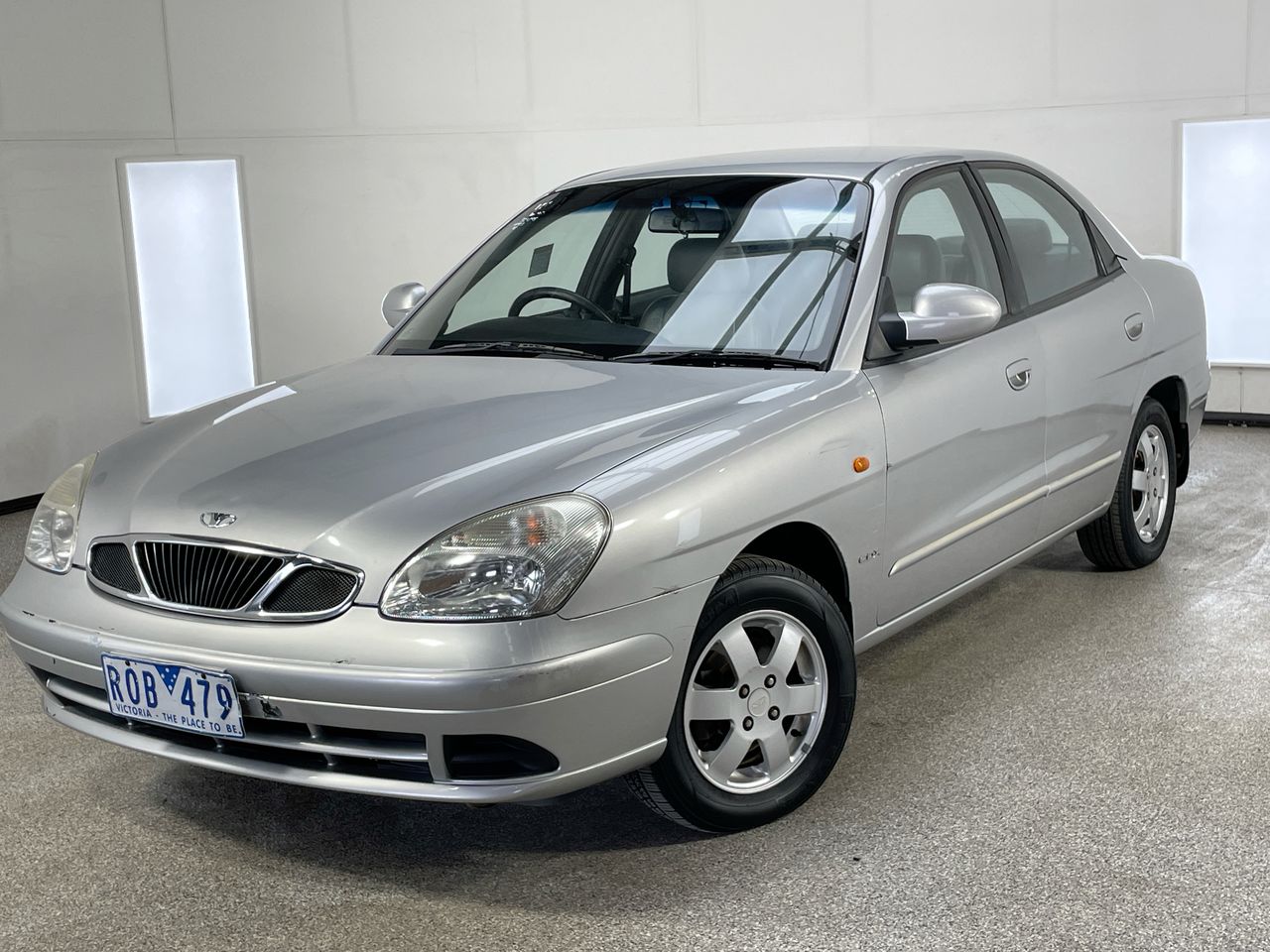 2001 Daewoo Nubira CDX Automatic Sedan Auction (0001-21033783) | Grays ...