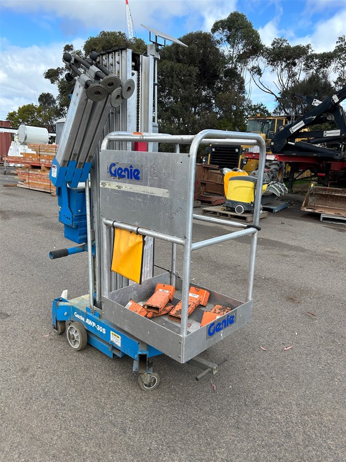 Genie Man Lift Auction (0003-3030100) | Grays Australia