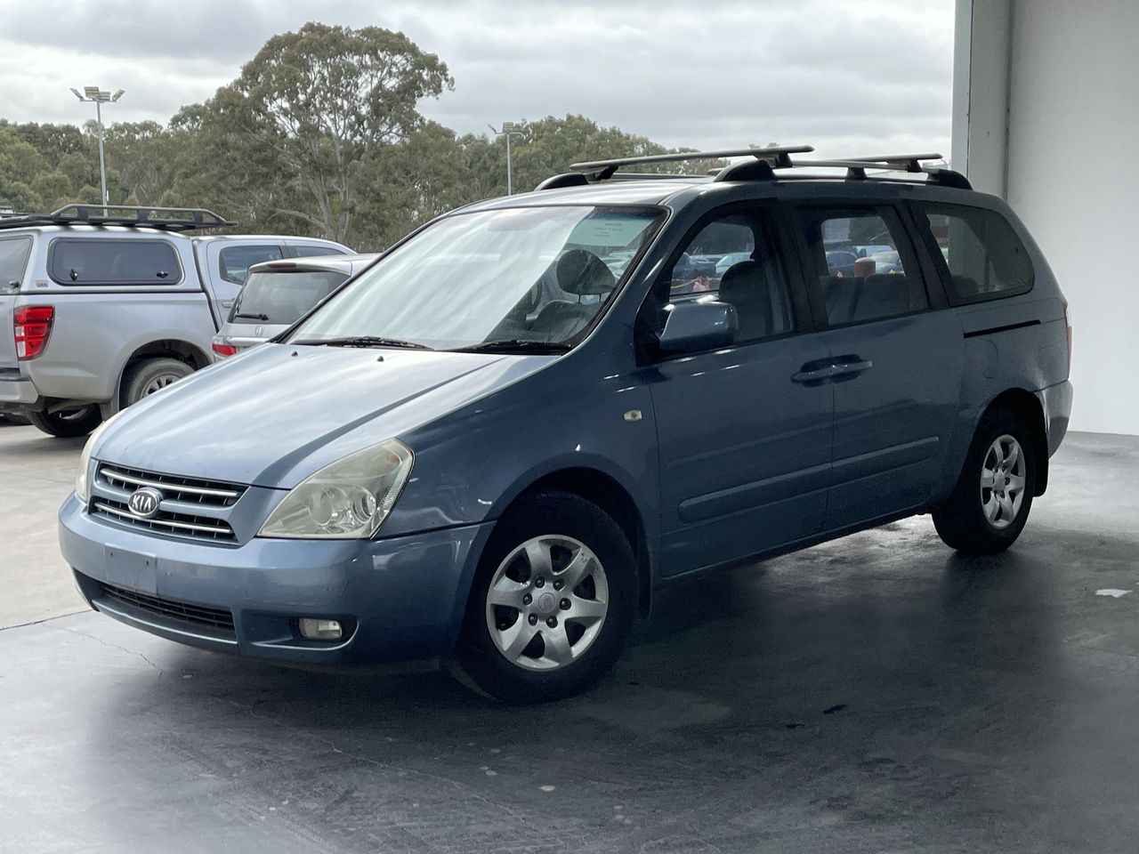2008 Kia Grand Carnival VQ Automatic 8 Seats People Mover Auction (0001 ...
