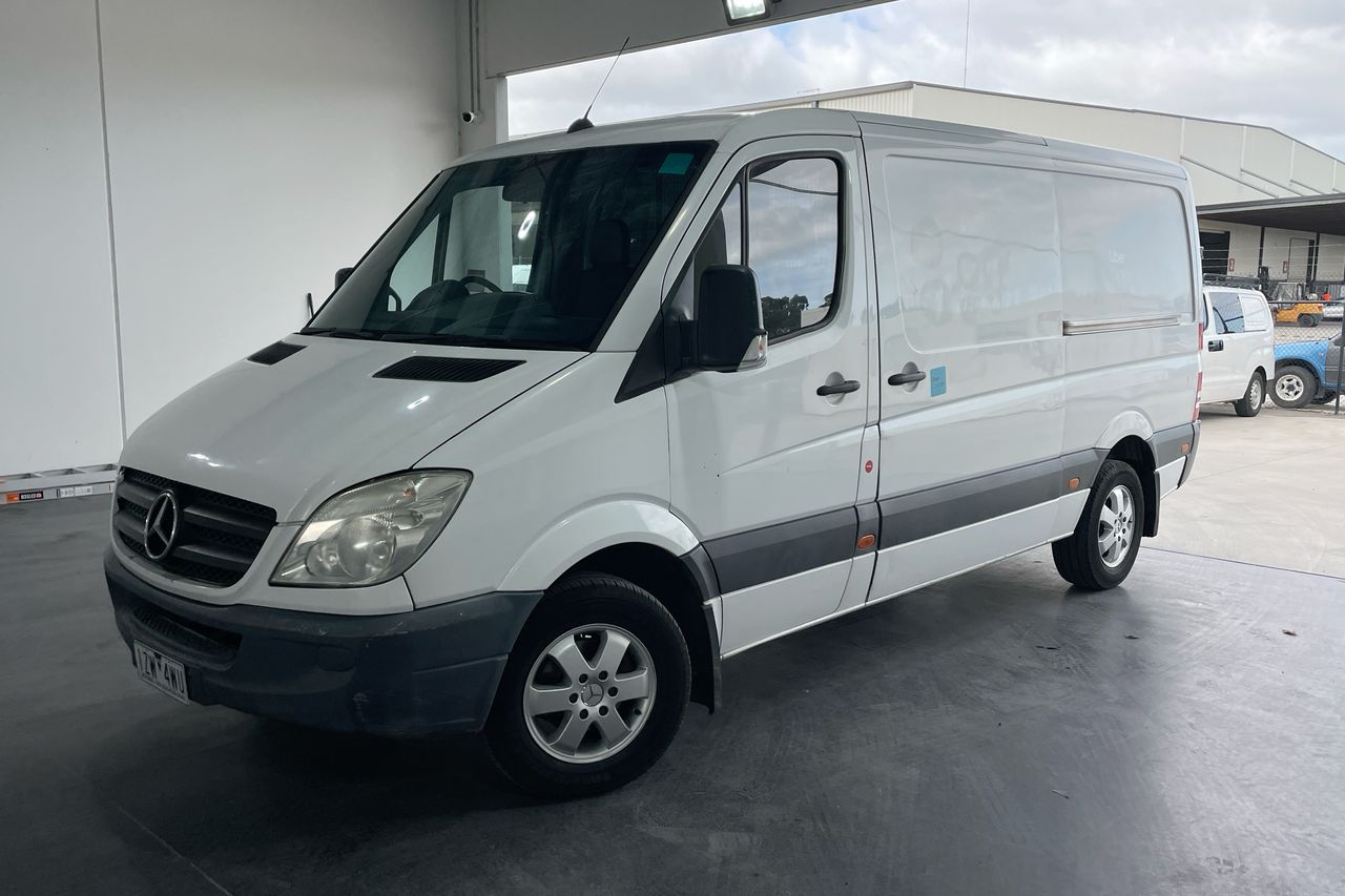 Mercedes Benz Sprinter 315CDI MWB S/ROOF Turbo Diesel Automatic Van ...