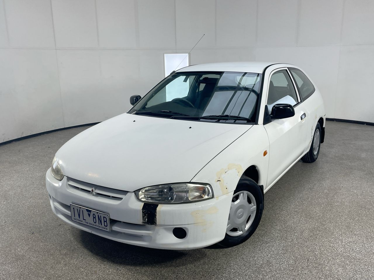 1999 Mitsubishi Mirage CE Automatic Hatchback Auction (0001-21034304 ...
