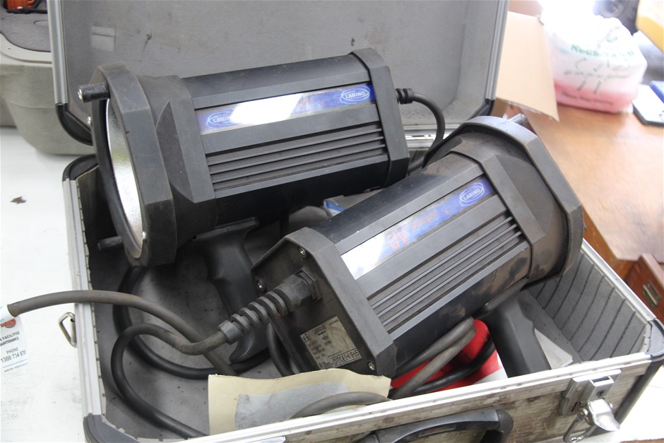 Labino PH 135 2x Hand Held UV Mid Light Auction (0100-5057683) | Grays ...
