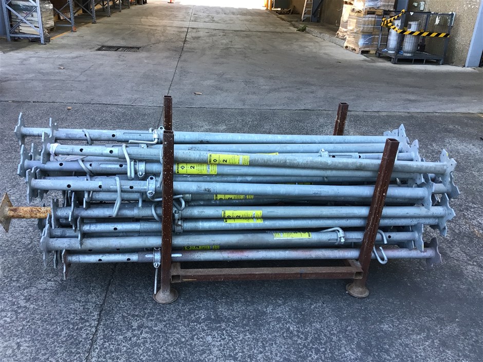 Qty 35 x Galvanised Formwork Adjustable Prop No.2 Rods Auction (0005 ...