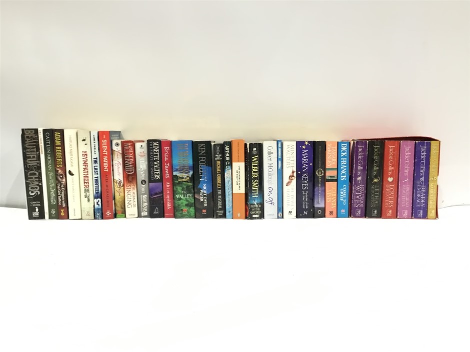 32* Paperback Fiction Books - Box Set - High Quality Auction (0044 ...