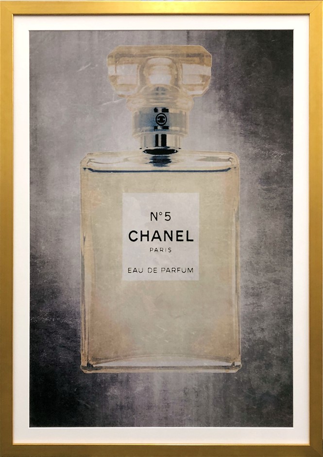 LARGE LICENSED CHANEL PRINT FRAMED TO A GALLERY STANDARD Auction (0023 ...