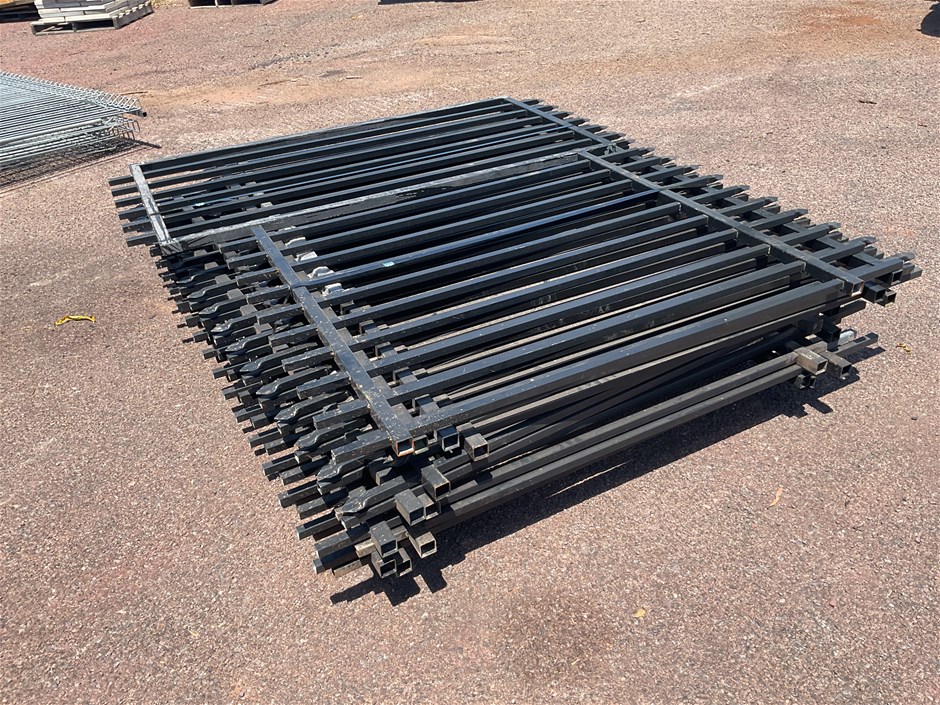 Quantity of Square Tube Fencing Auction (0006-8019272) | Grays Australia