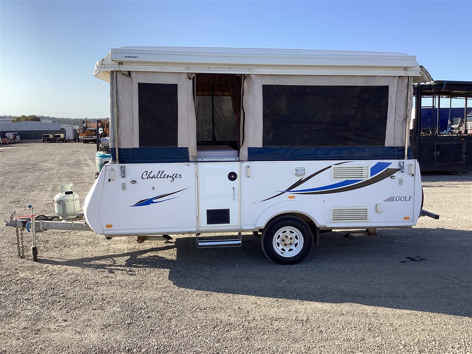2011 GOLF CHALLENGER 3 POP TOP CARAVAN