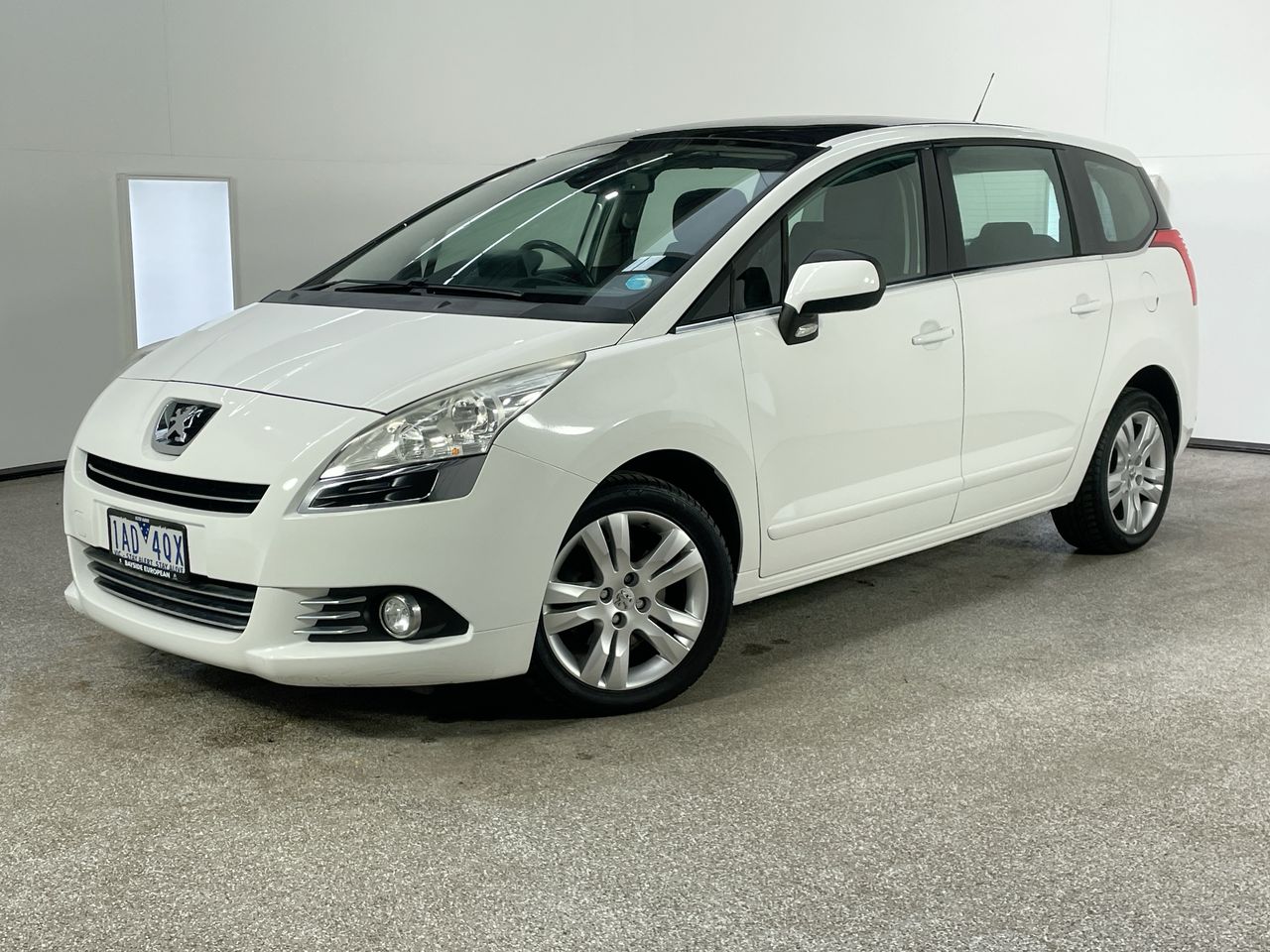 2013 Peugeot 5008 Active Automatic Wagon Auction (0001-21035613 ...