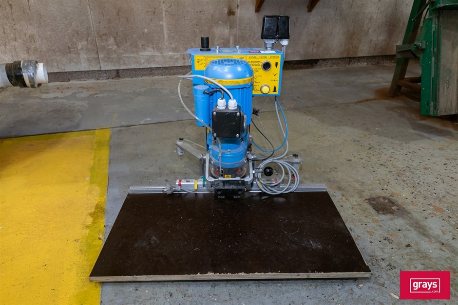 2018 Hettich Blue Max Mini Multi Head Hinge Borer Machine Auction (0035 ...