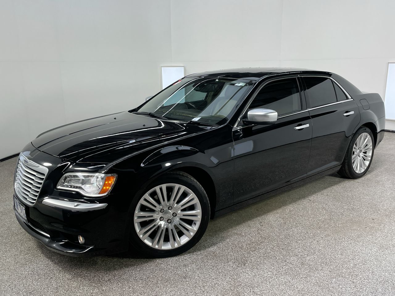 2012 Chrysler 300 C LUXURY LX Automatic - 8 Speed Sedan Auction (0001 ...