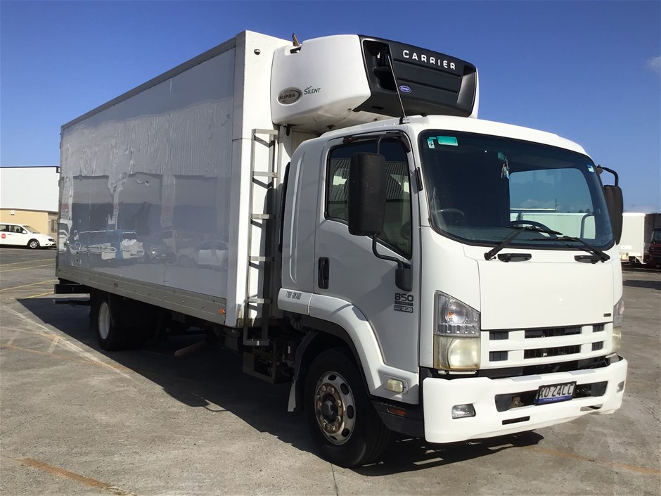 2010 Isuzu FH FSD850 4 x 2 Refrigerated Body Truck Auction (0001 ...