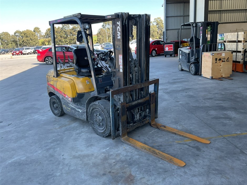 TCM FHG30T3 Counterbalance Forklift Auction (0005-3030778) | Grays ...