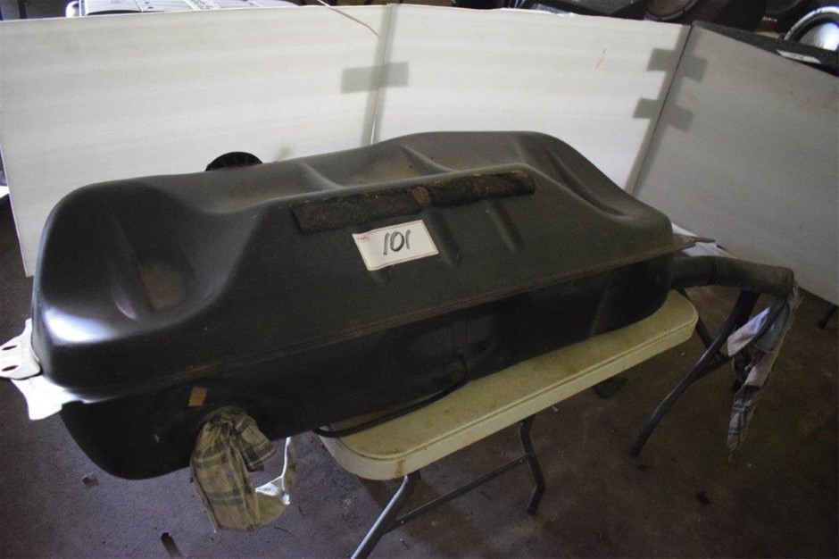 Mercedes W123 Fuel Tank Auction (0099-9054313) | Grays Australia