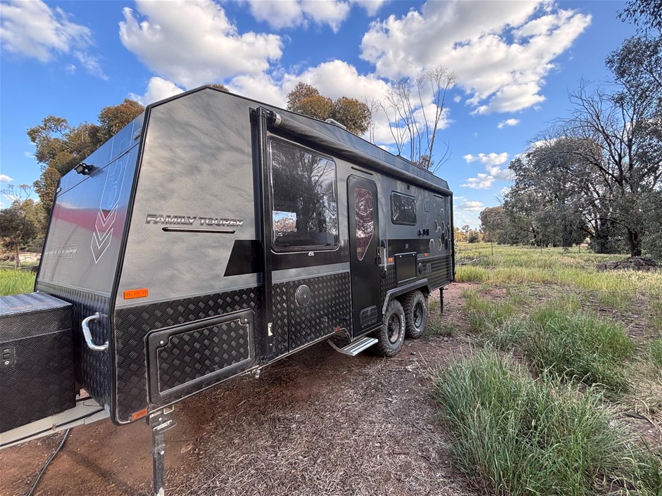 2021 MALIBU FAMILY TOURER CARAVAN Auction (0001-10345265) | Grays Australia