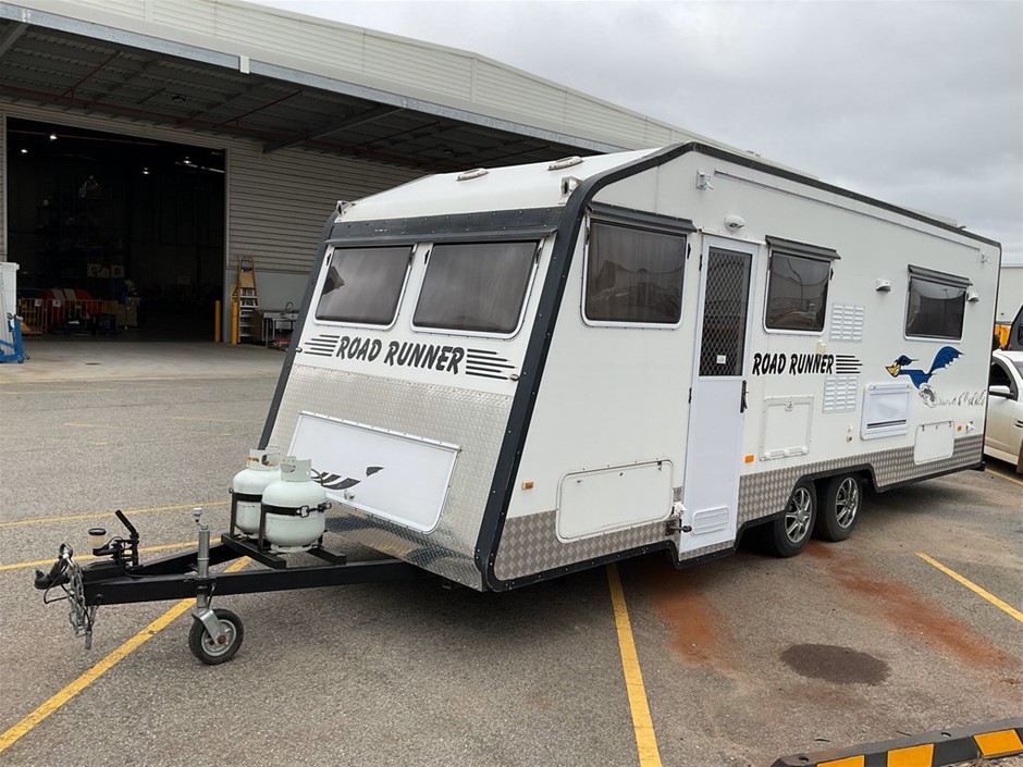 2019 ROAD RUNNER CUSTOM CARAVAN Auction (0001-9054666) | Grays Australia