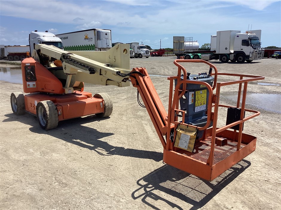 2009 JLG. E450AJ Boom Lift Auction (0004-7054879) | Grays Australia