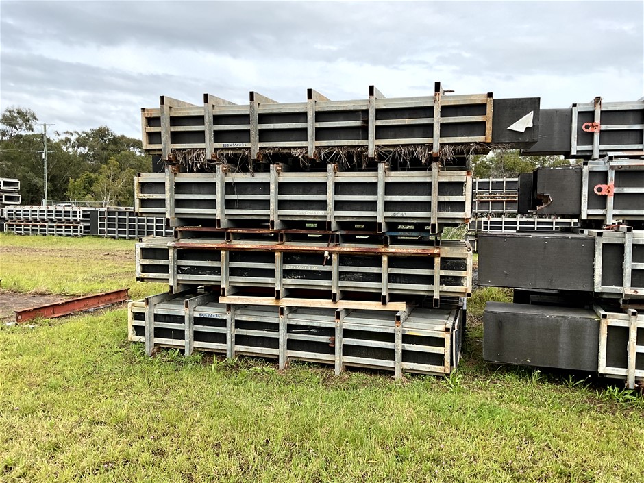 8 x Steel Framed Column Boxes Auction (0163-7053824) | Grays Australia