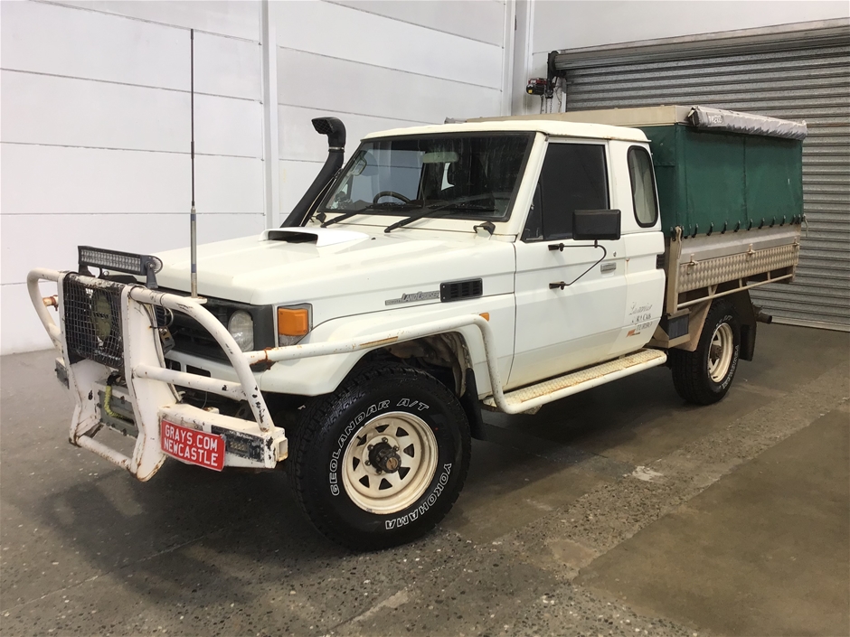 1997 Toyota Landcruiser (4x4) HZJ75 Manual Cab Chassis Auction (0001 ...